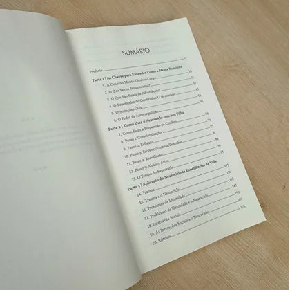 Como Ajudar seu Filho a Organizar Sua Desordem Mental | Dra. Carolina – Glorificai Gospel Book Store